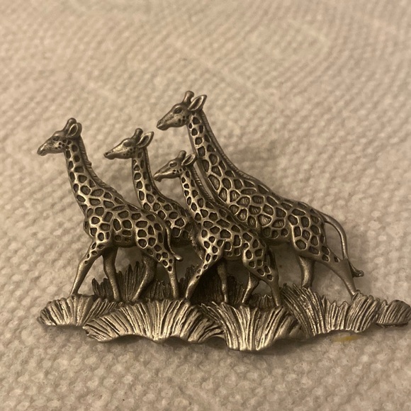 Jewelry | Nice Giraffe Silver Brooch Pin Safari Africa | Poshmark